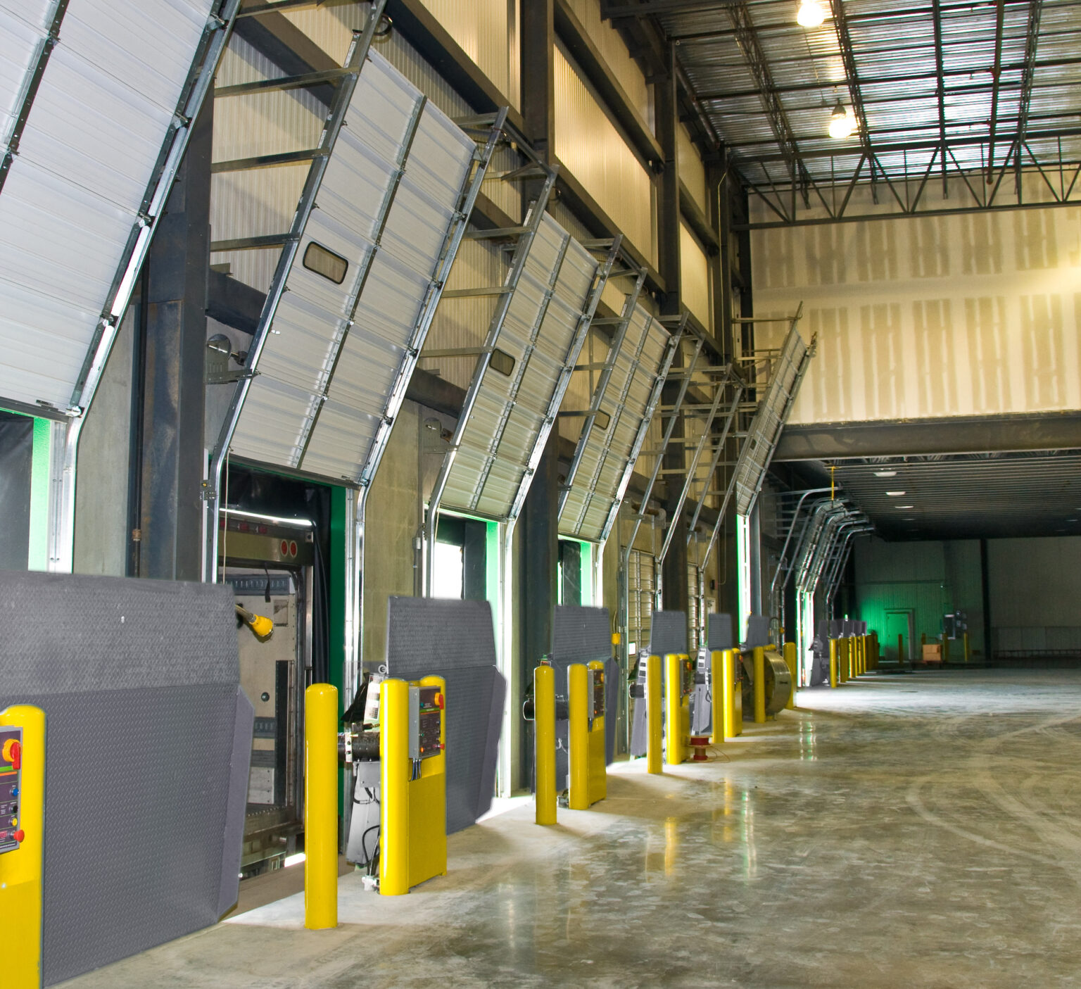 Western Canada's Warehouse Experts | Material Handling | ARPAC